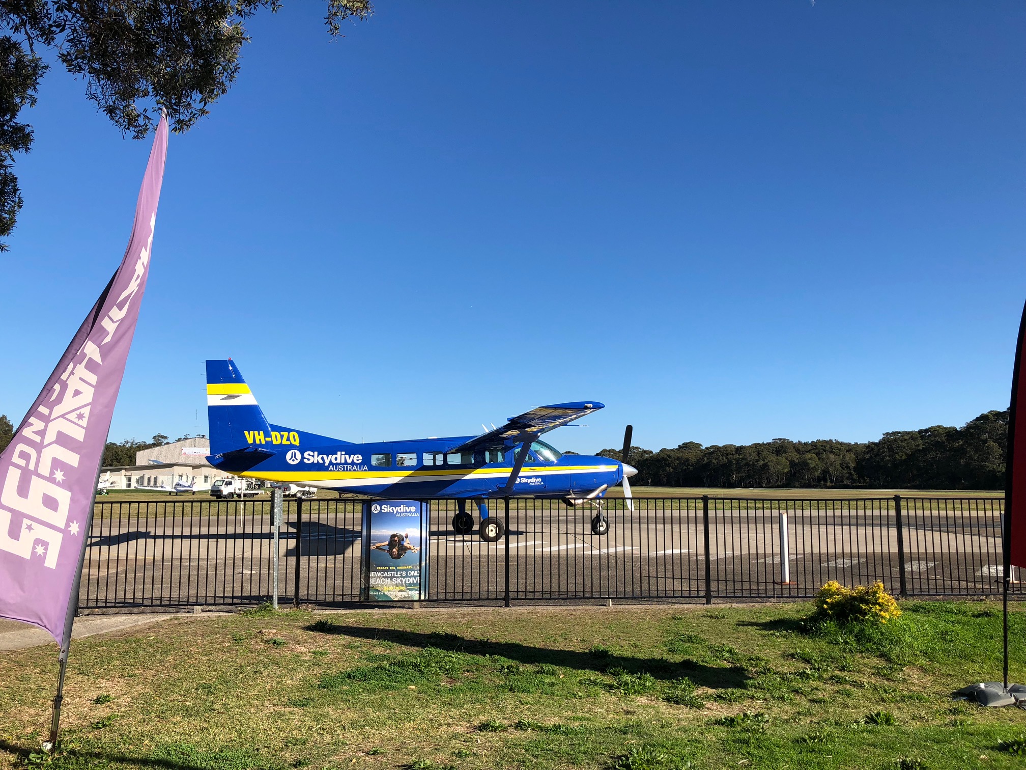 Skydive跳傘 | Take a Trail Flight駕駛小型飛機 | Sydney悉尼熱門地之一Belmont - LisBaby